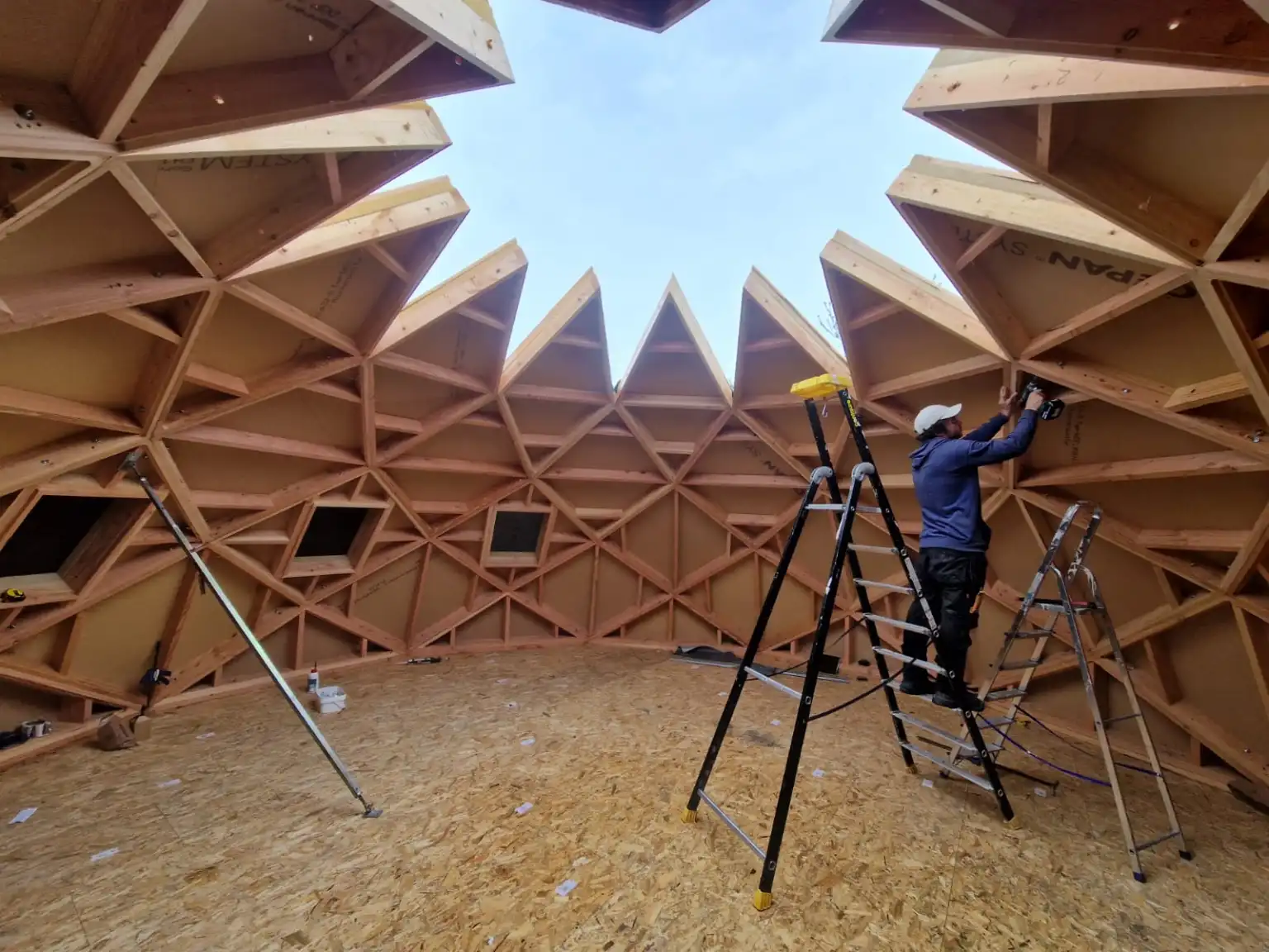 Les 3 étapes clés dans la construction d'un Zome. - Alterhabitat ...